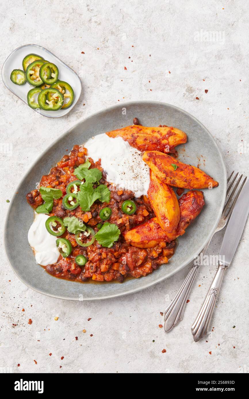 Sweet Potato and Bean Chilli Stock Photo - Alamy
