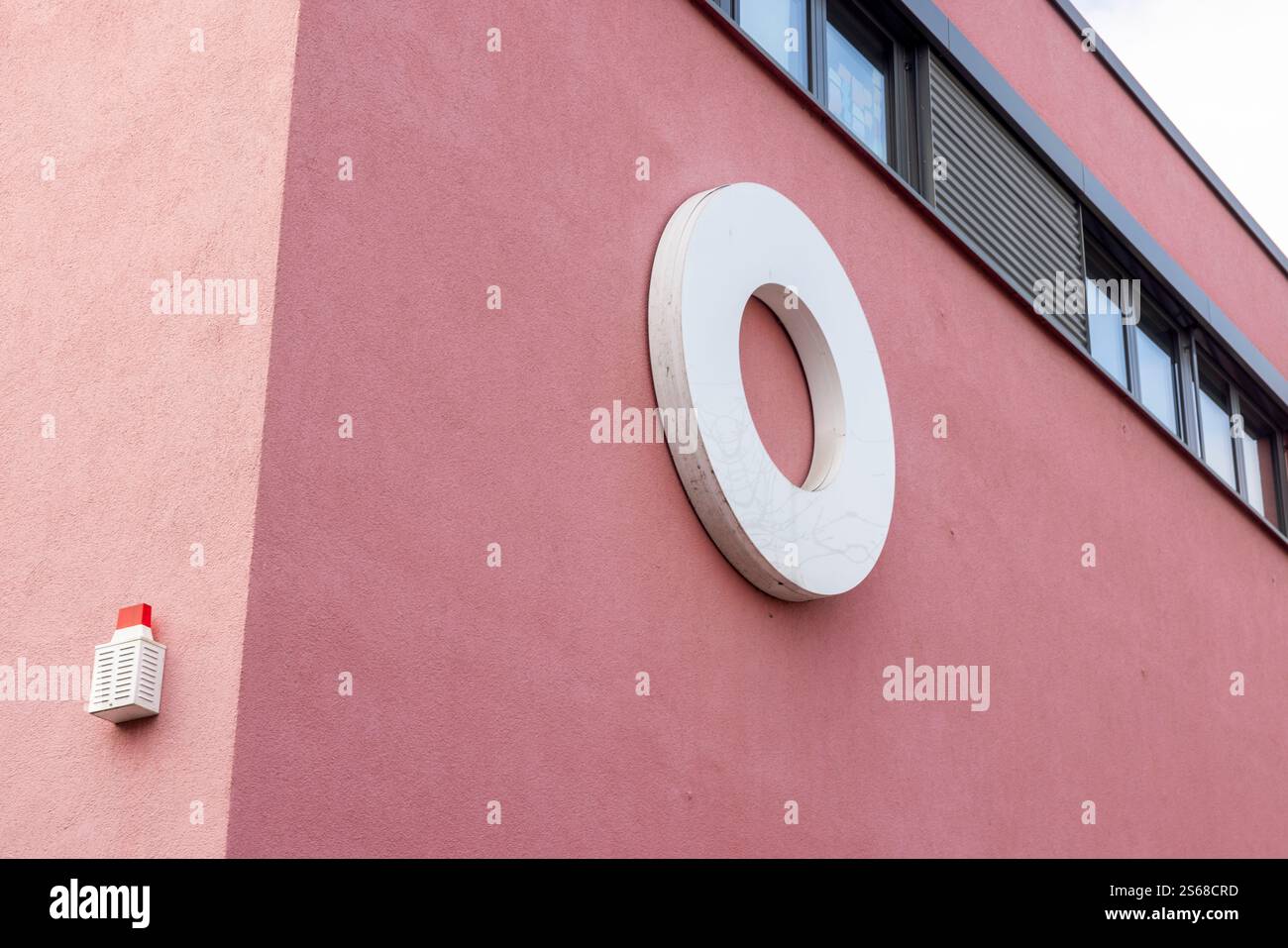 PRODUCTION - 15 January 2025, Rhineland-Palatinate, Mainz: The logo on ...