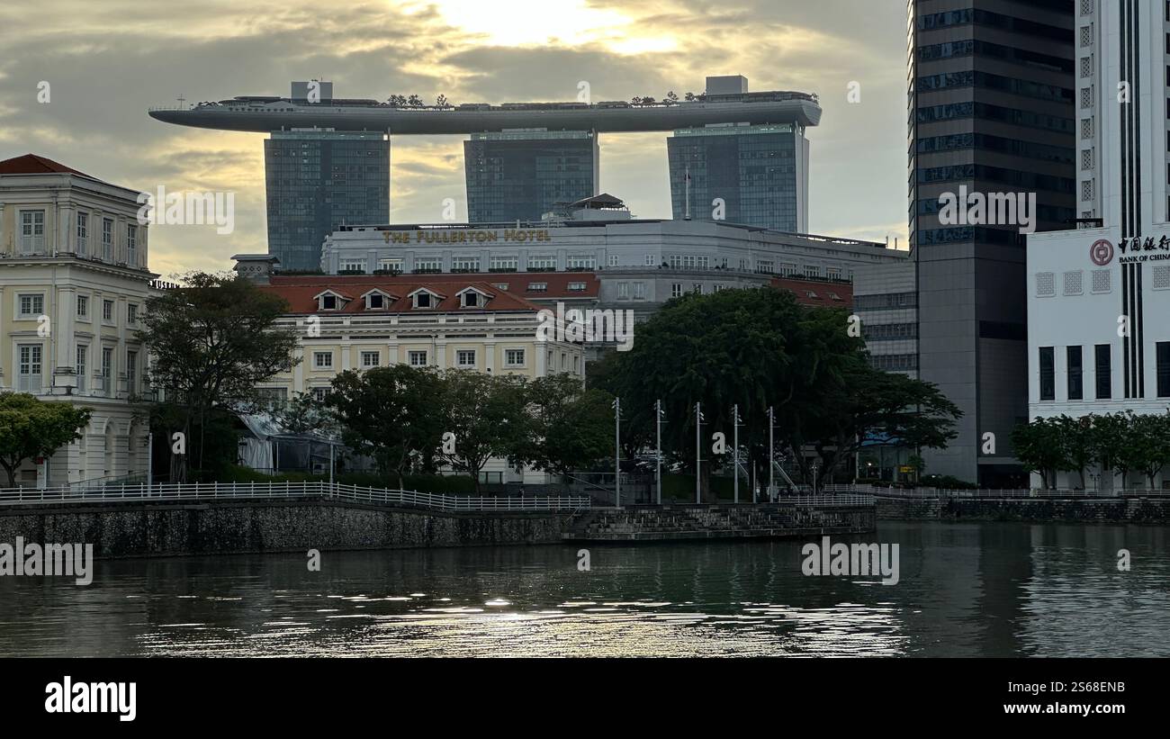The Raffles Place and Boat Quay area in Singapore banking district ...