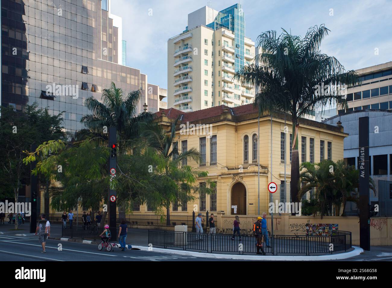 Rodrigues alves school hi-res stock photography and images - Alamy