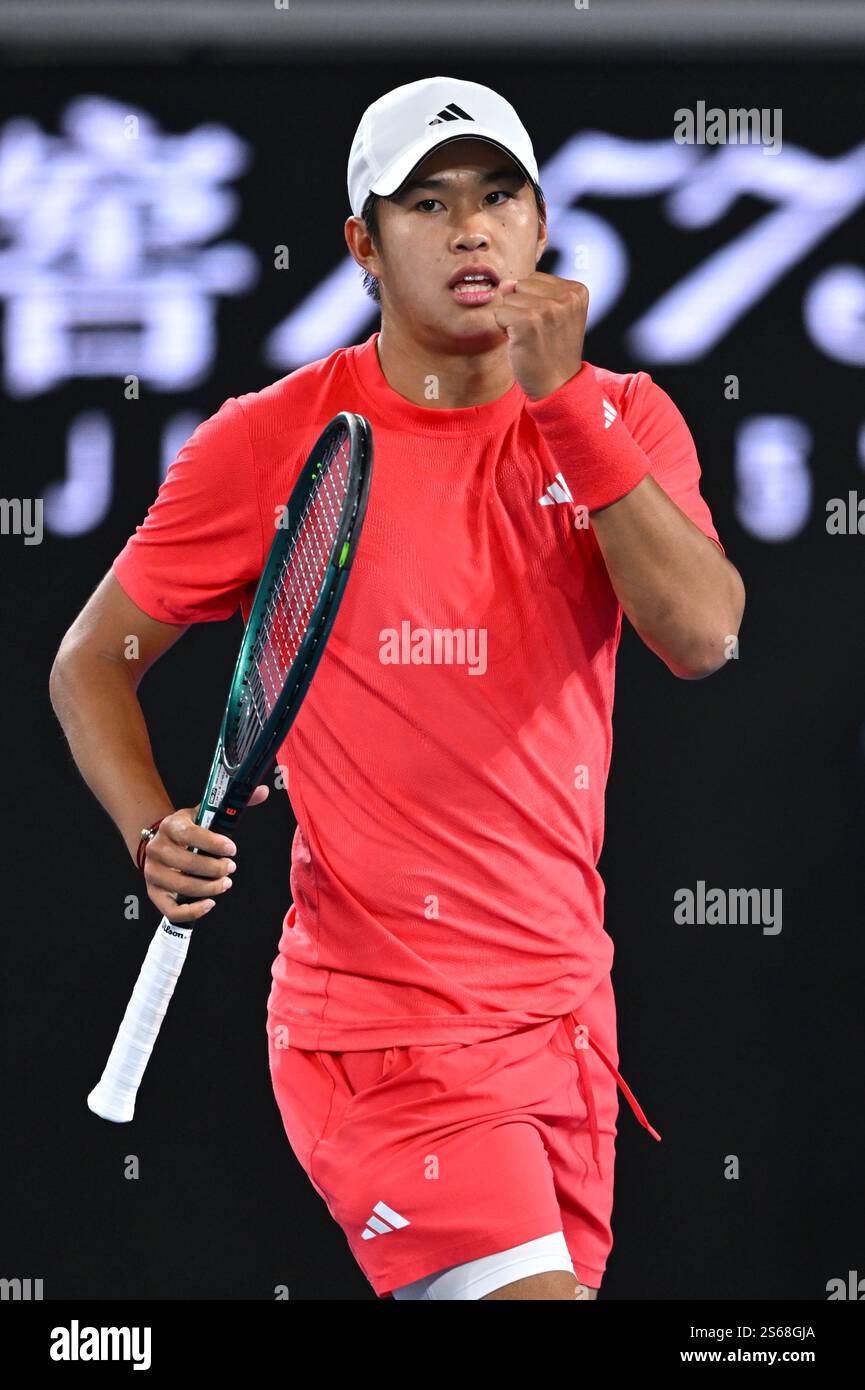 Melbourne, Australia. 17th Jan, 2025. Learner Tien of USA reacts during ...