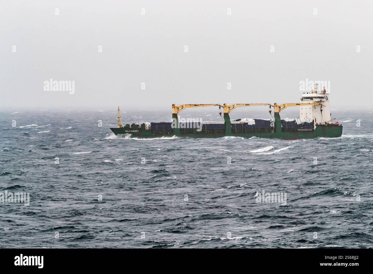 OSLO WAVE 4, General cargo vessel, IMO 9208203 in the English Channel ...