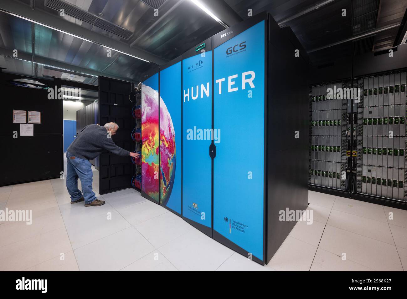 16 January 2025, Baden-Württemberg, Stuttgart: An employee at the High ...