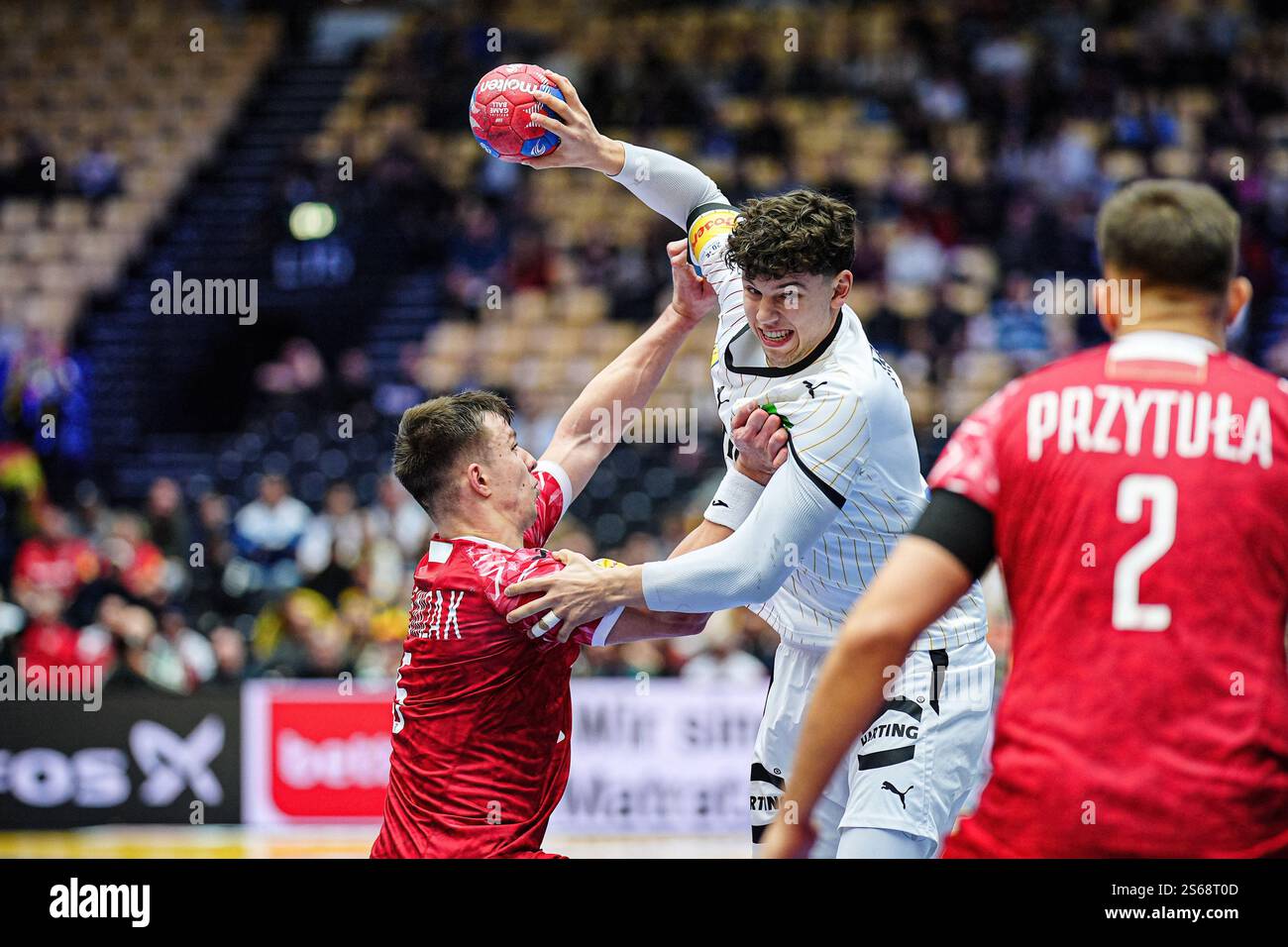 Michal Olejniczak (Polen, #05), Marko Grgic (Deutschland, #71) DEN, Deutschland vs. Polen ...