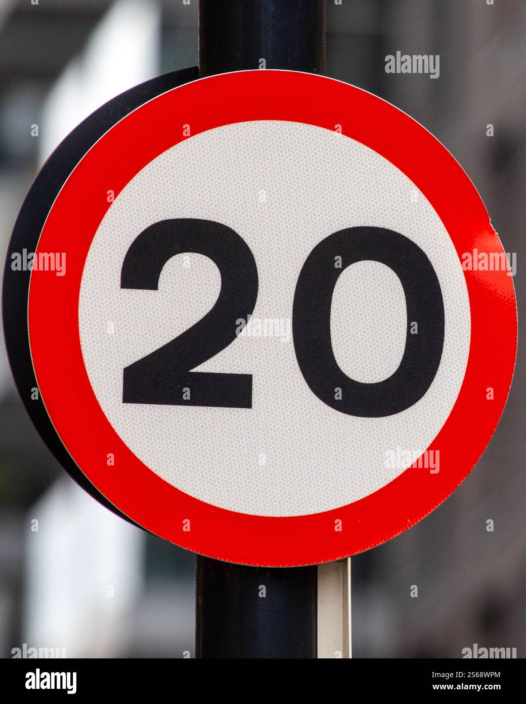 Close-up of a 20mph road sign Stock Photo - Alamy