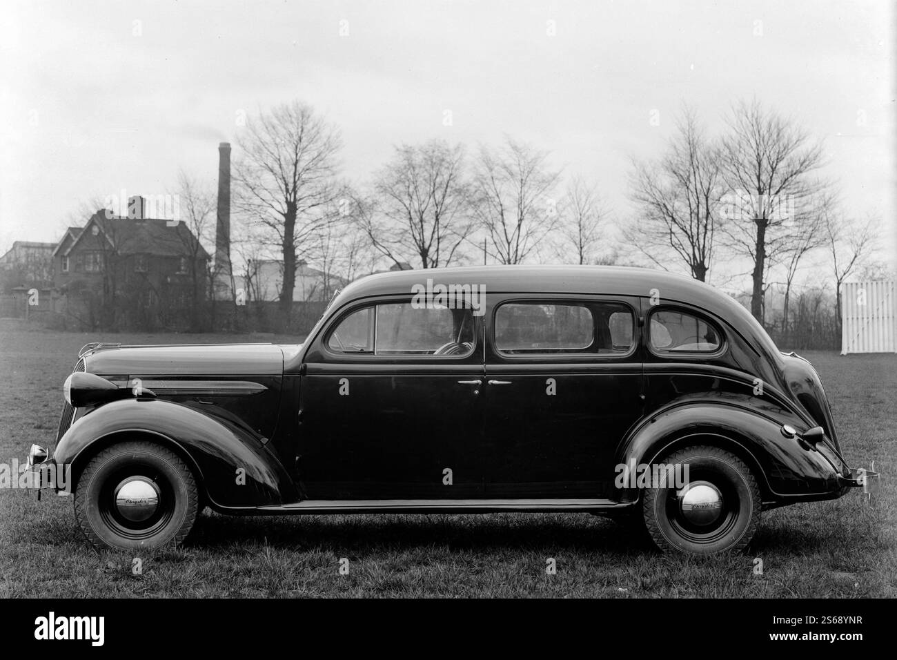 7 seater car Black and White Stock Photos & Images - Alamy