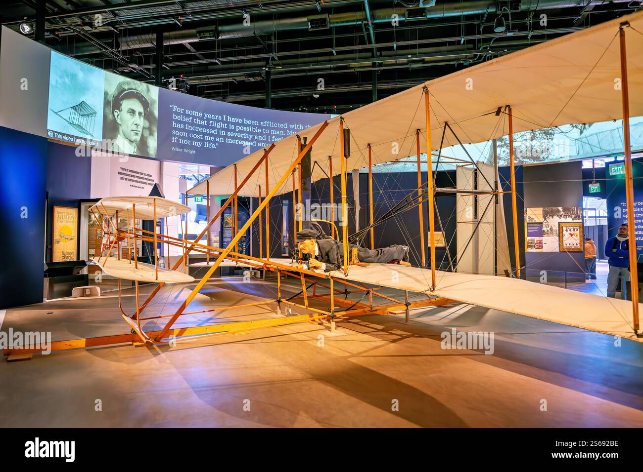 WASHINGTON DC — The original 1903 Wright Flyer, displayed at the ...