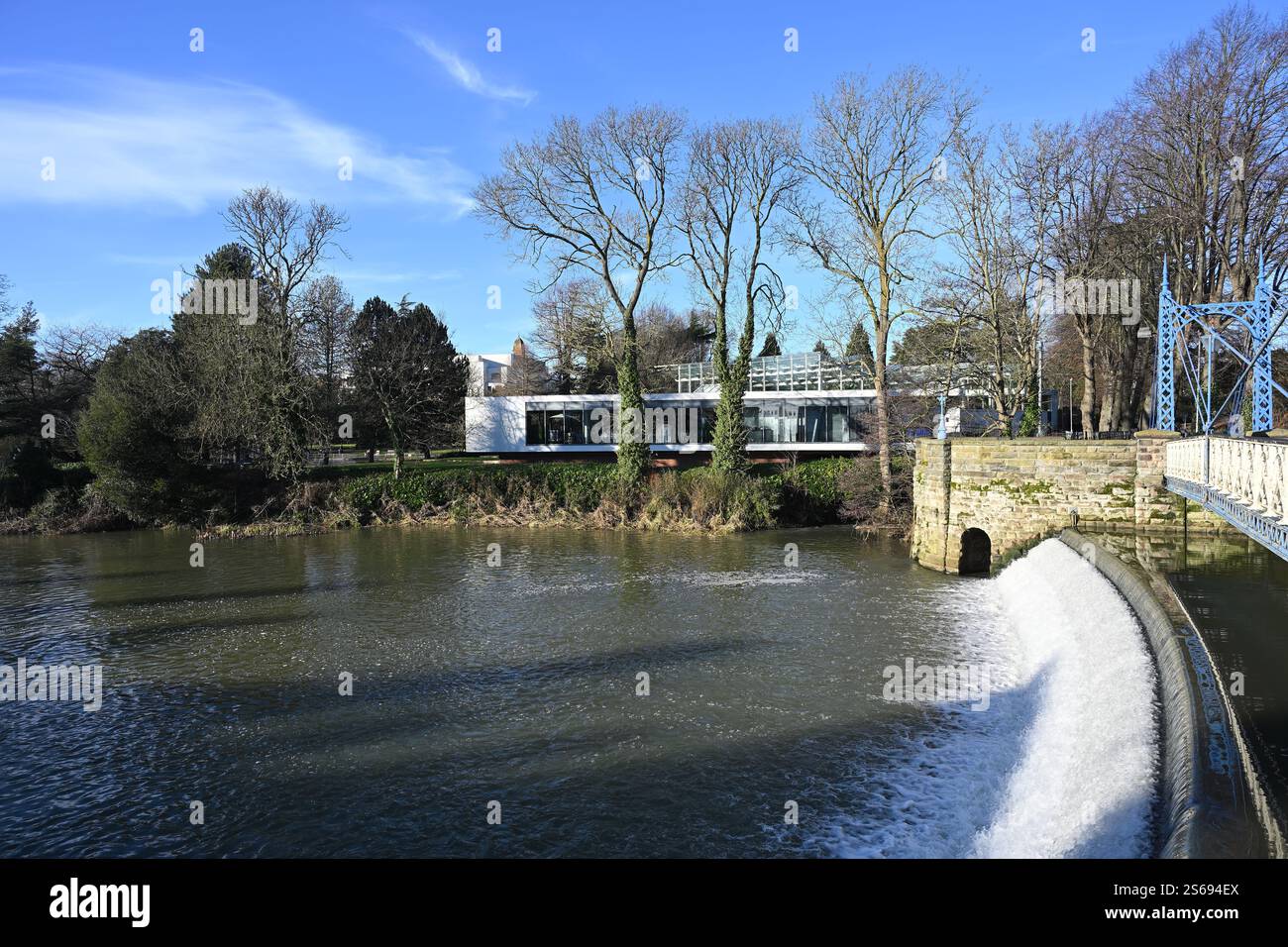The Riverside Glasshouse in Jephson Gardens with the River Leam in ...