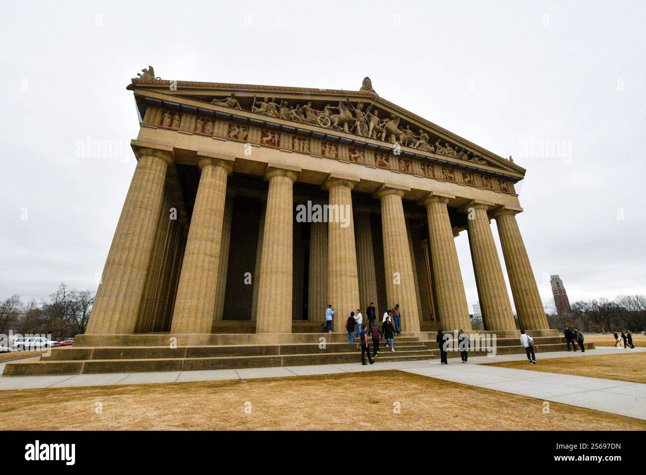 Centennial Parks Parthenon and the 42-foot-tall statue of Athena Parthenos Stock Photo - Alamy