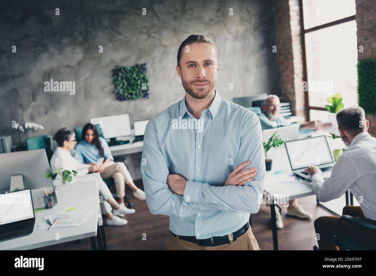 Photo of teamwork people working together young confident boss crossed hands man comfortable ...