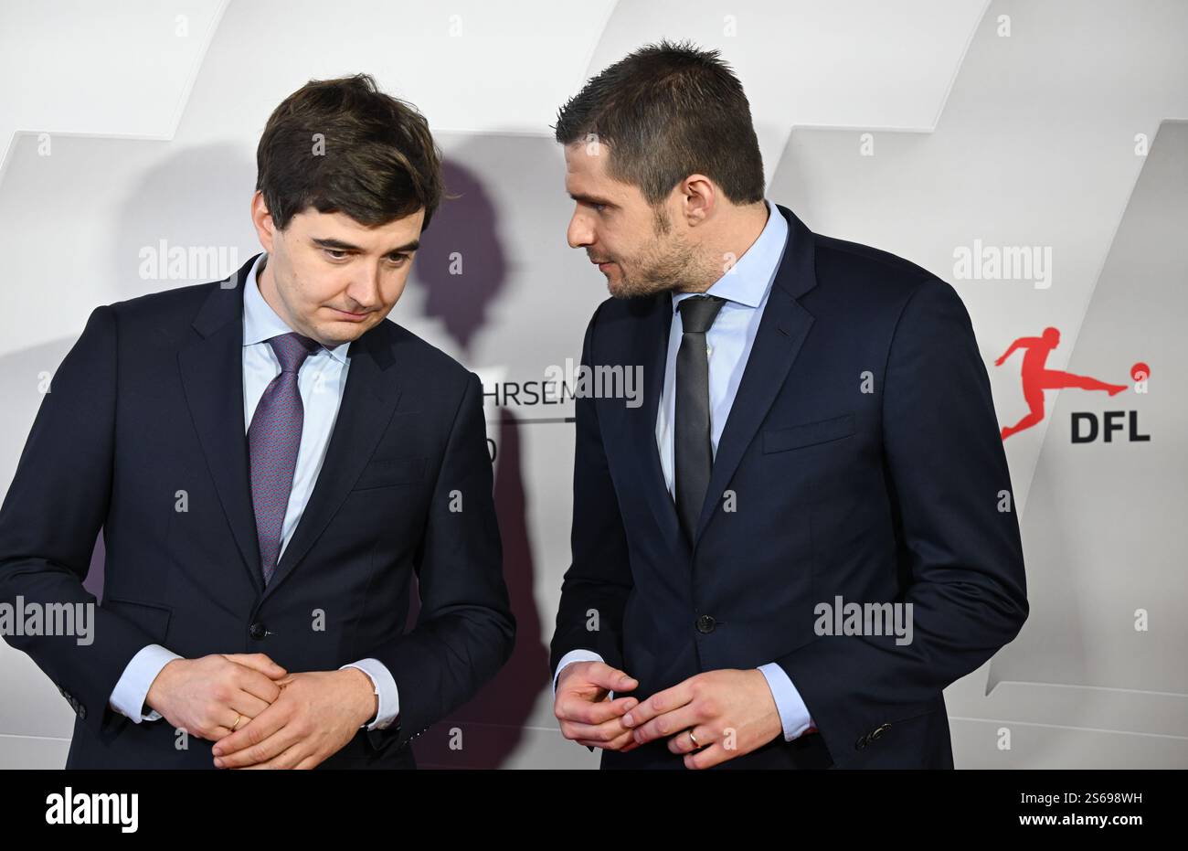 16 January 2025, Hesse, Frankfurt/Main: Marc Lenz (r) and Steffen ...