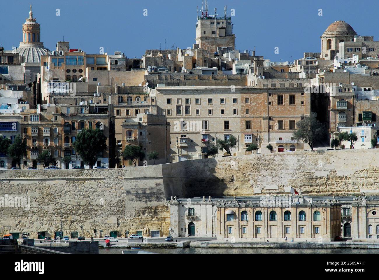 Straight view of dome hi-res stock photography and images - Alamy