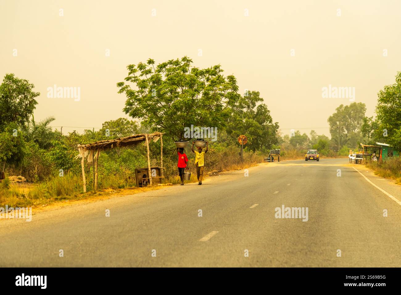 Driving round the Volta region in Ghana Stock Photo - Alamy
