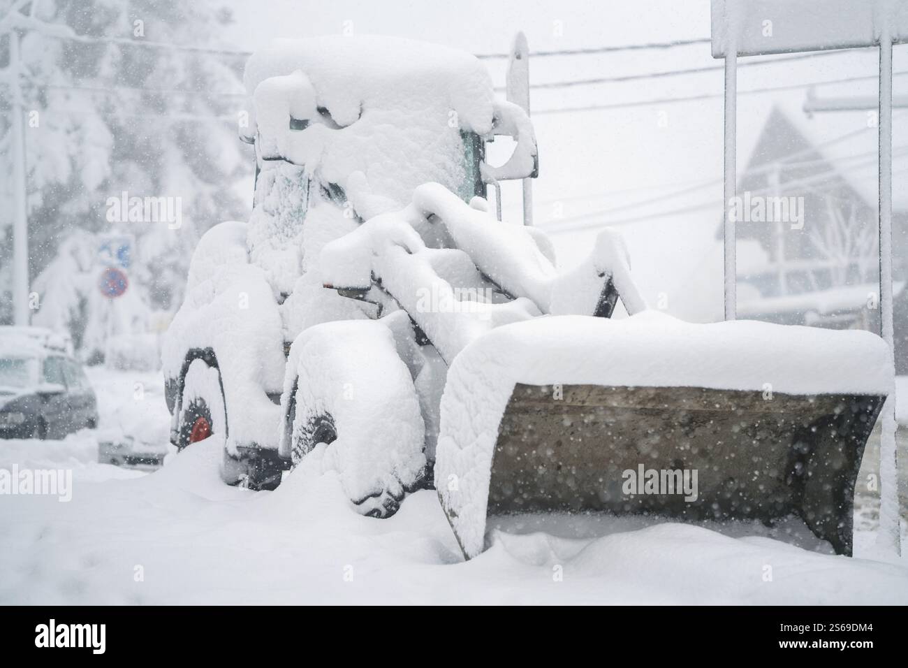 Snow blower stuck in hi-res stock photography and images - Alamy