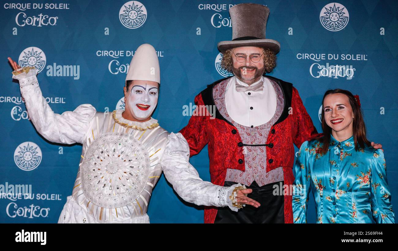 London, UK, 15th Jan 2025. Cast members pose at the Cirque du Soleil CORTEO Premiere, at the ...