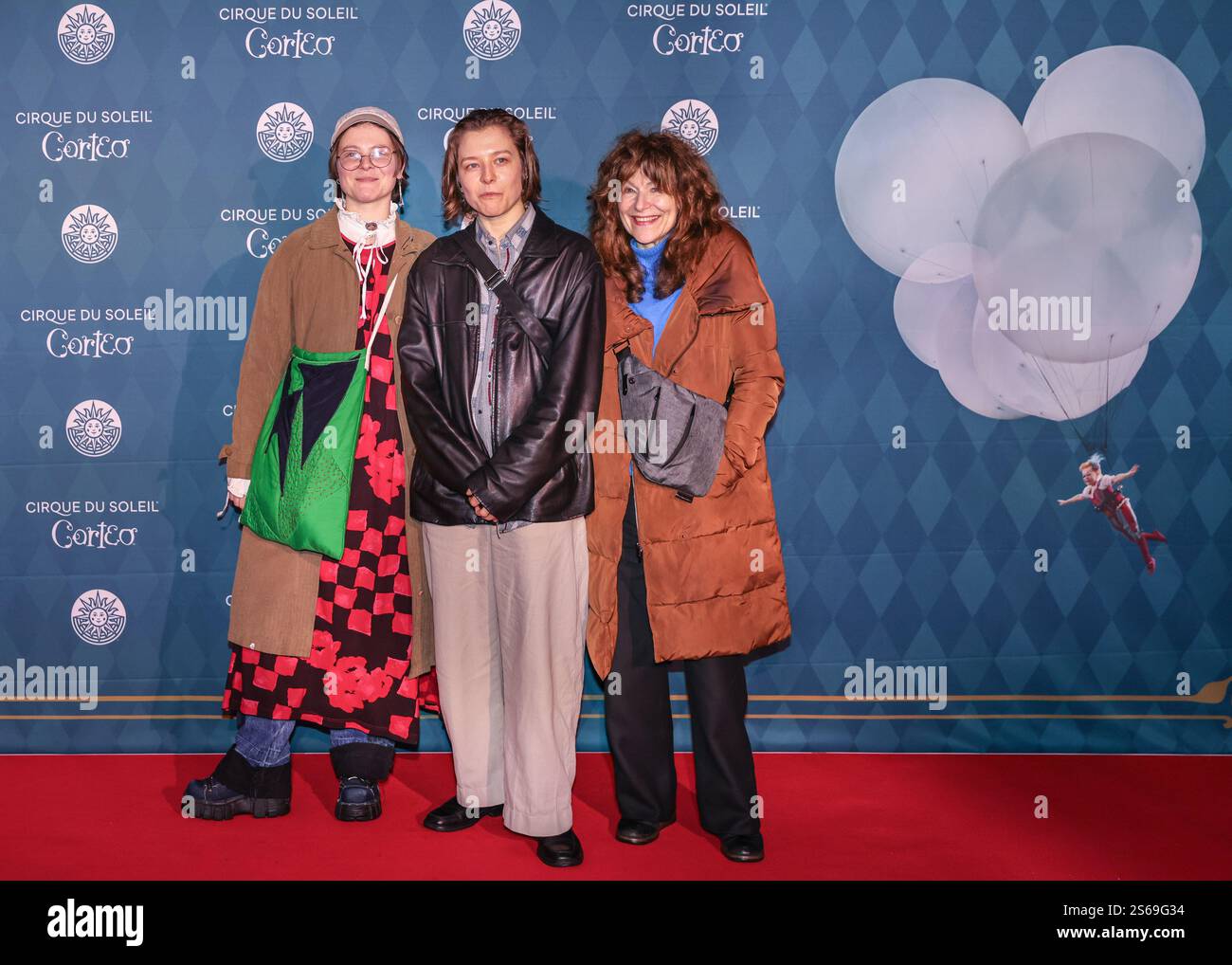 London, UK. 15th Jan, 2025. Emma D'Arcy, actor (middle) and family ...