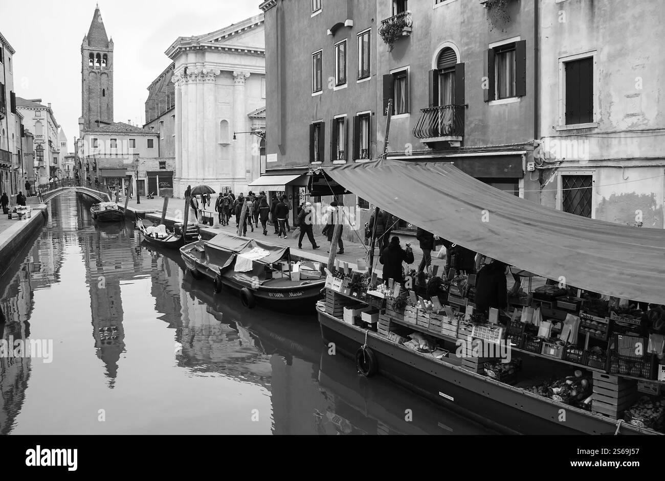 Merchant lifestyle Black and White Stock Photos & Images - Alamy