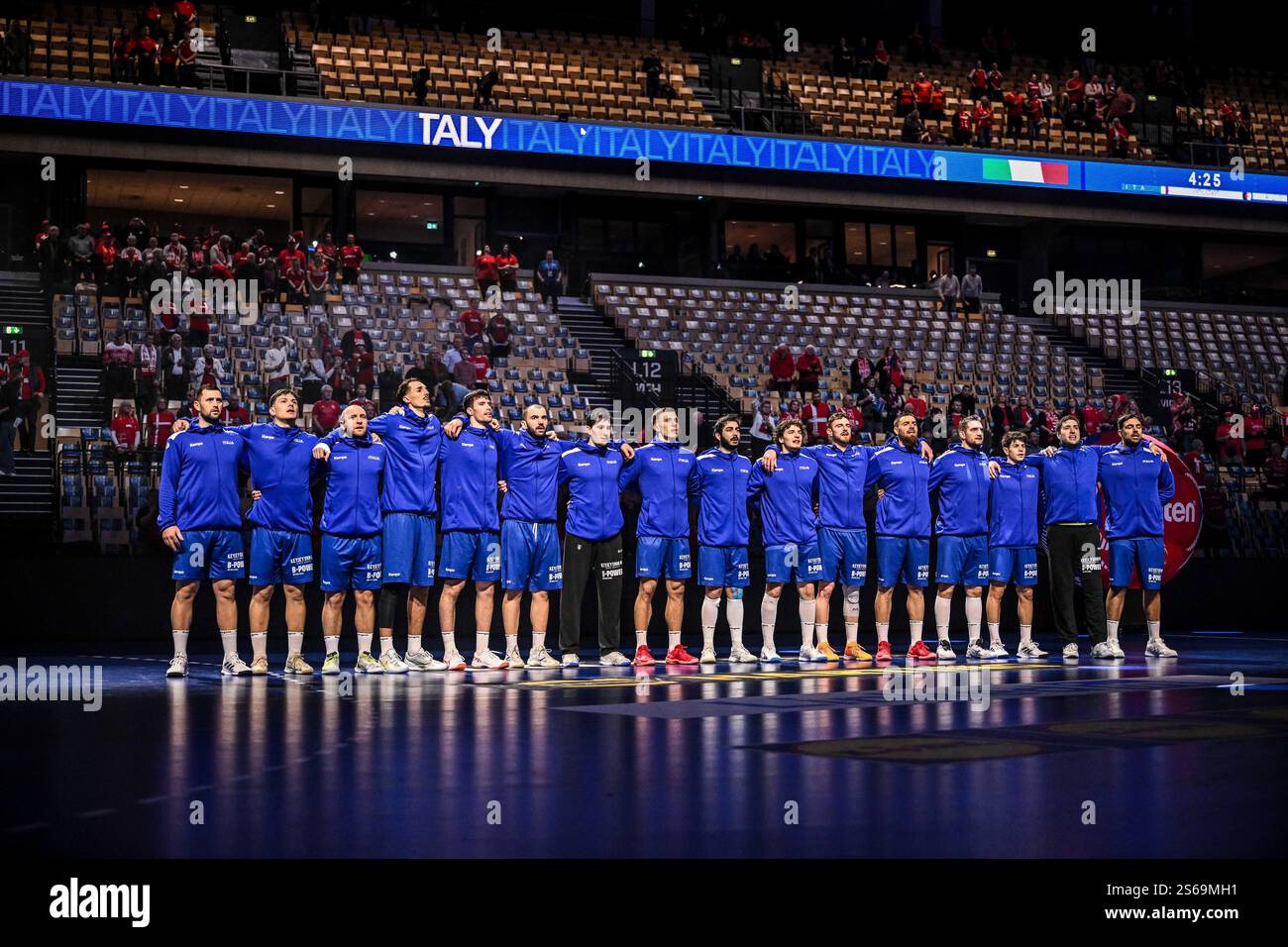 Herning, Denmark. 16th Jan, 2025. Italia Italy Nationalteam during IHF ...