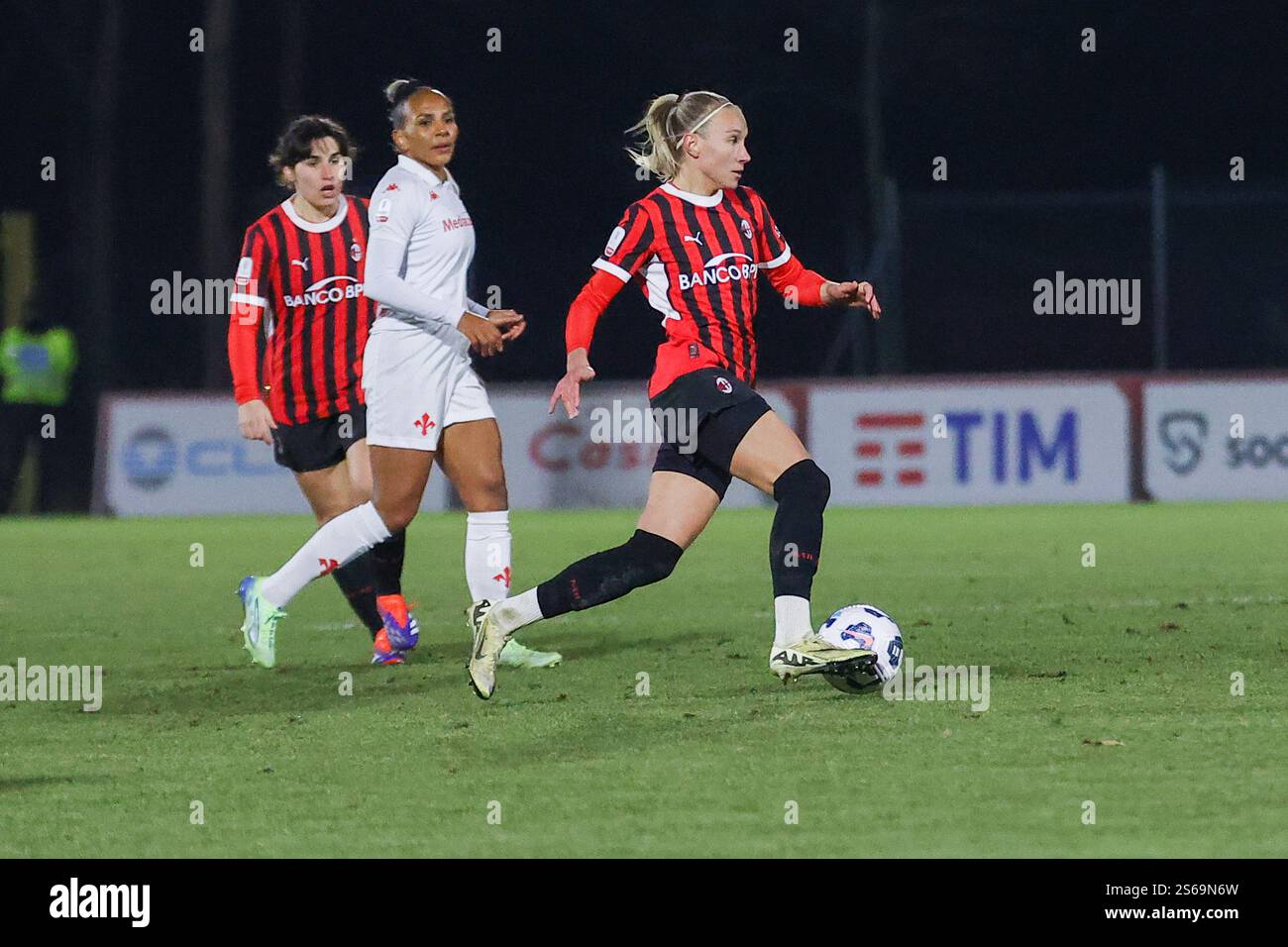 Milan, Italy. 16th Jan, 2025. Julie Piga during AC Milan vs ACF ...