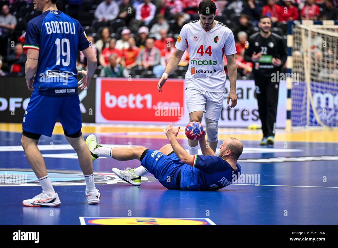 Herning, Denmark. 16th Jan, 2025. Jeremi Pirani of Italy Nationalteam ...