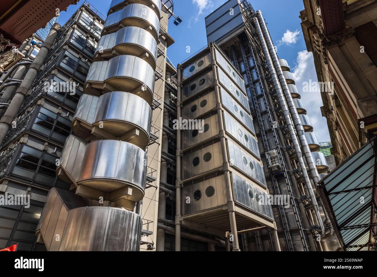 Glass steel futuristic design hi-res stock photography and images - Alamy