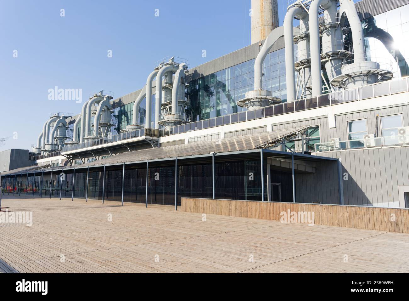 Industrial complex pipes hi-res stock photography and images - Alamy