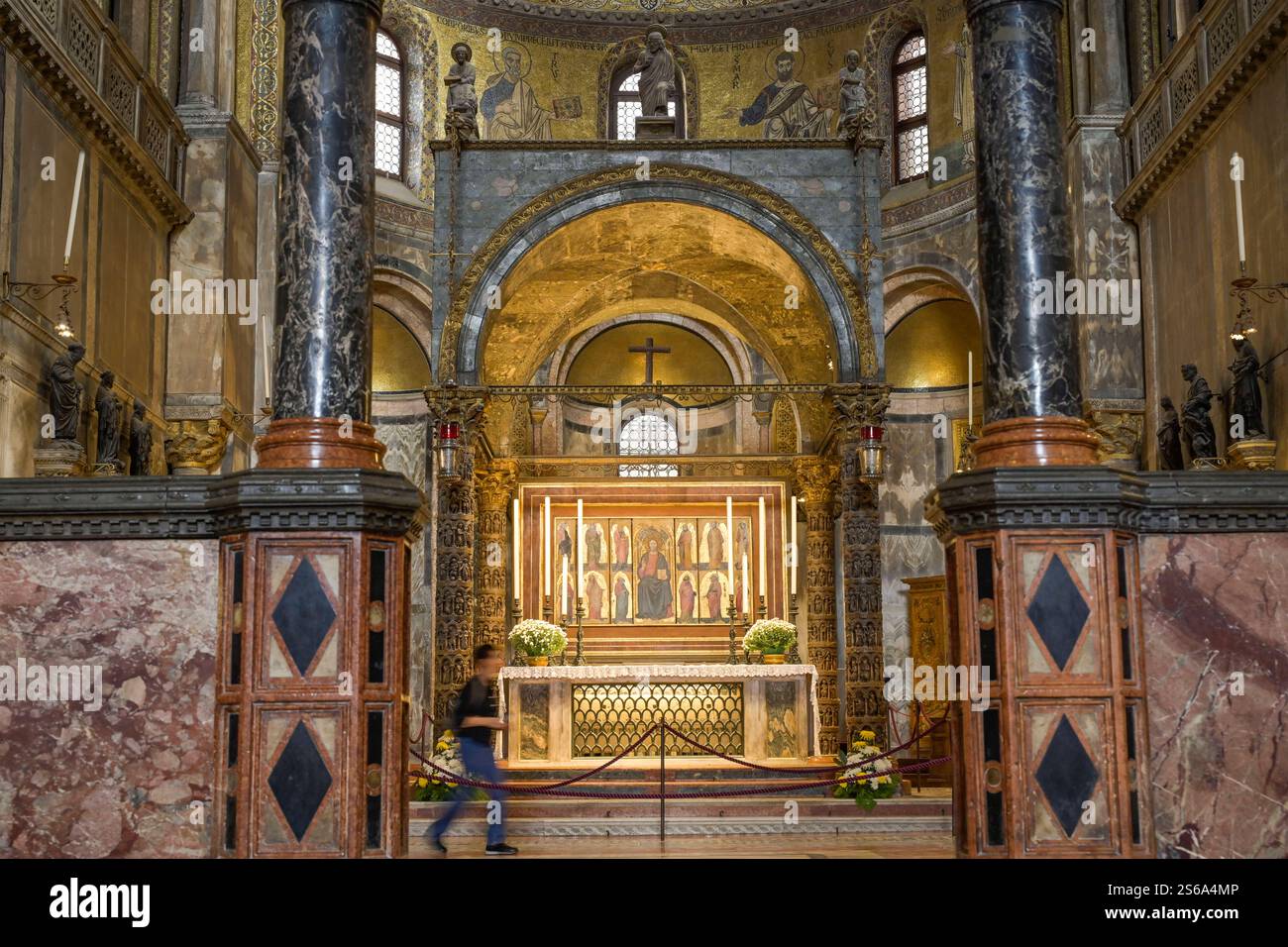 Hauptaltar, Grab des Heiligen Evangelisten Markus, Innenraum, Markusdom ...