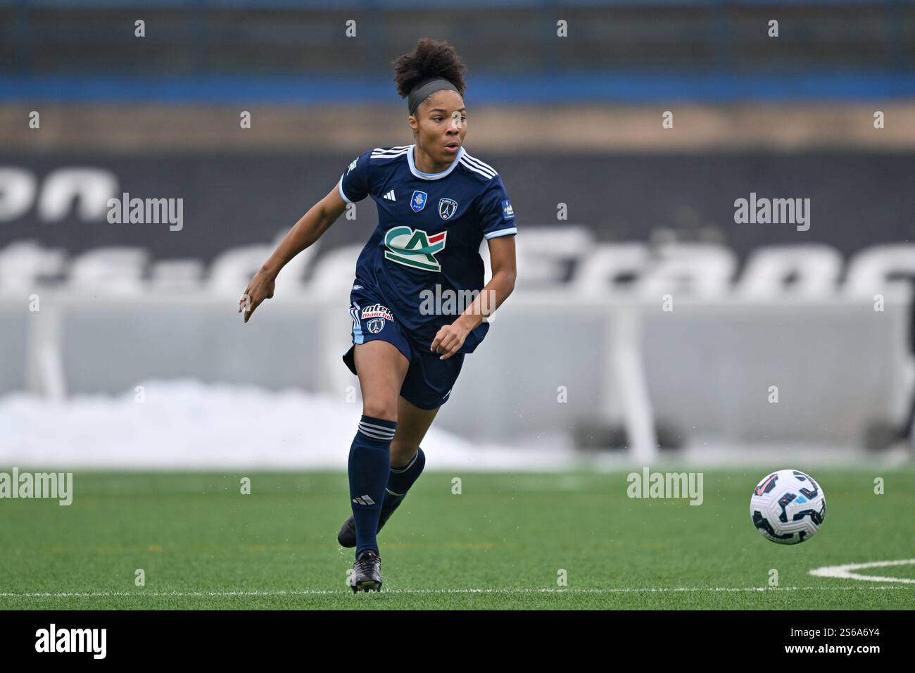 Roubaix, France. 15th Jan, 2025. Nicole Davis Deja (4) of Paris FC ...
