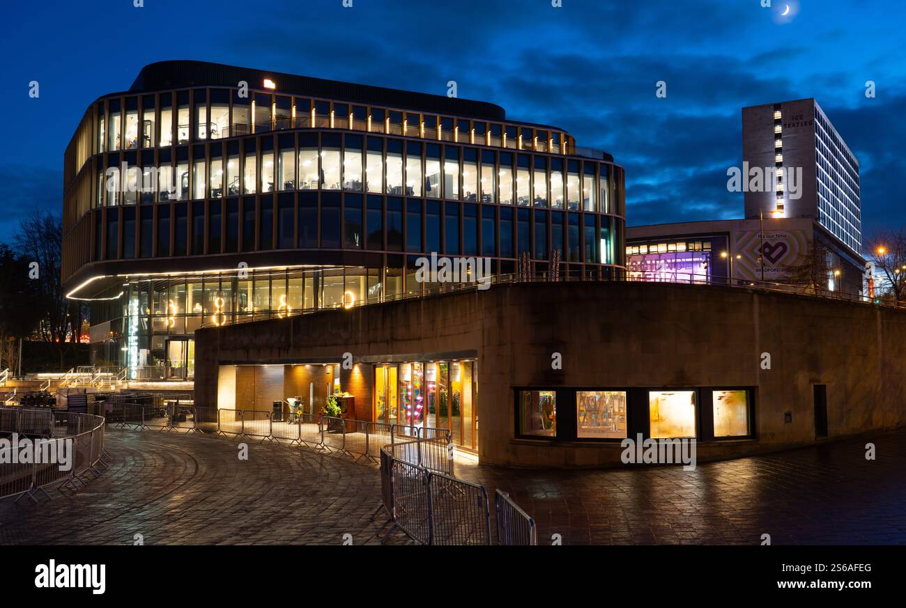 The Cake' Ole Cafe and One City Park, Office Building, Centenary Square ...