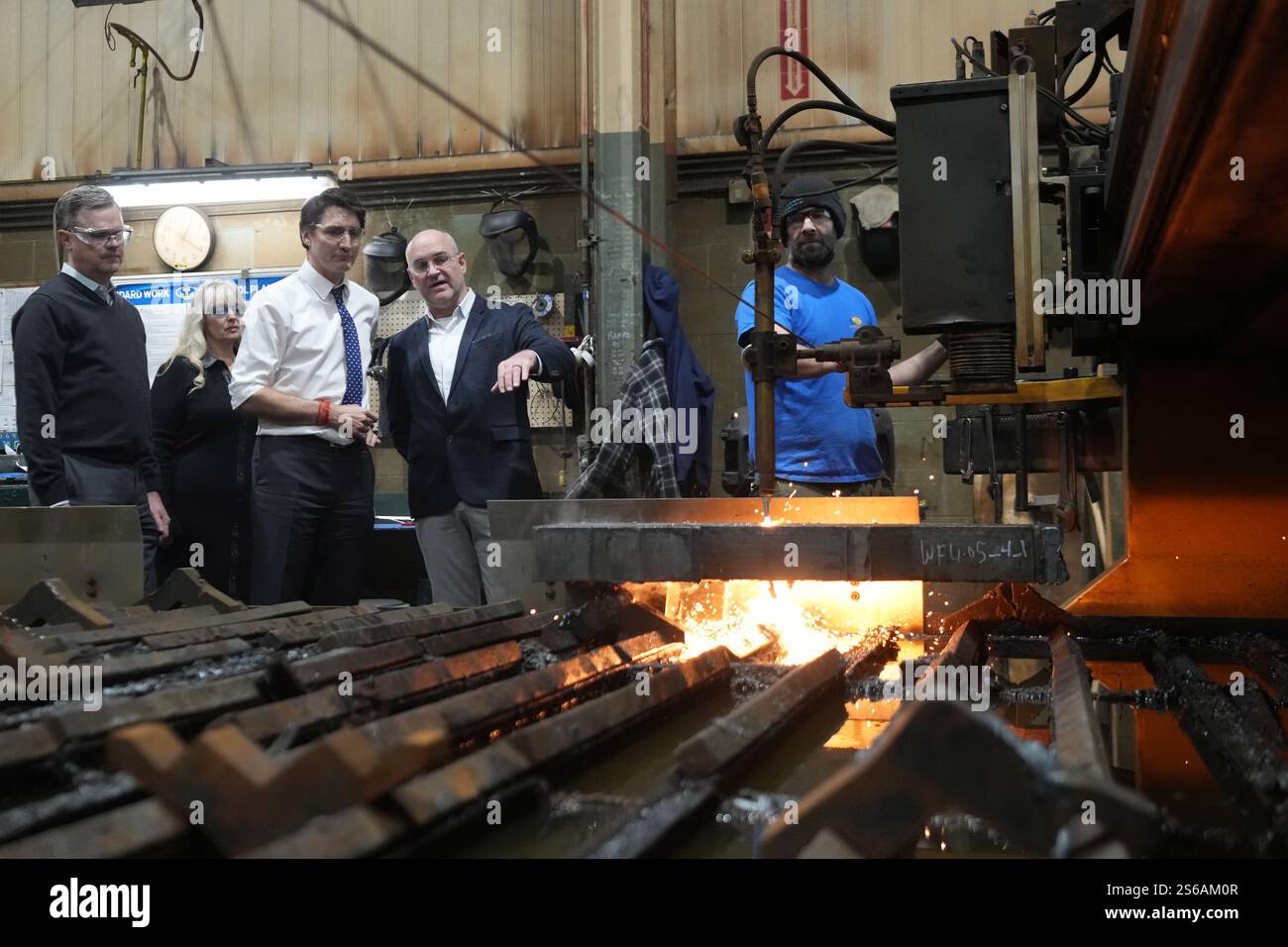Windsor, Canada. 16th Jan, 2025. Prime Minister Justin Trudeau tours the Anchor Danly steel ...