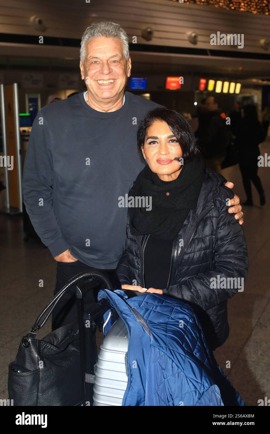 Abflug ins RTL - Dschungelcamp 2025 Frankfurt/Main, 15.1.2025 Jürgen ...