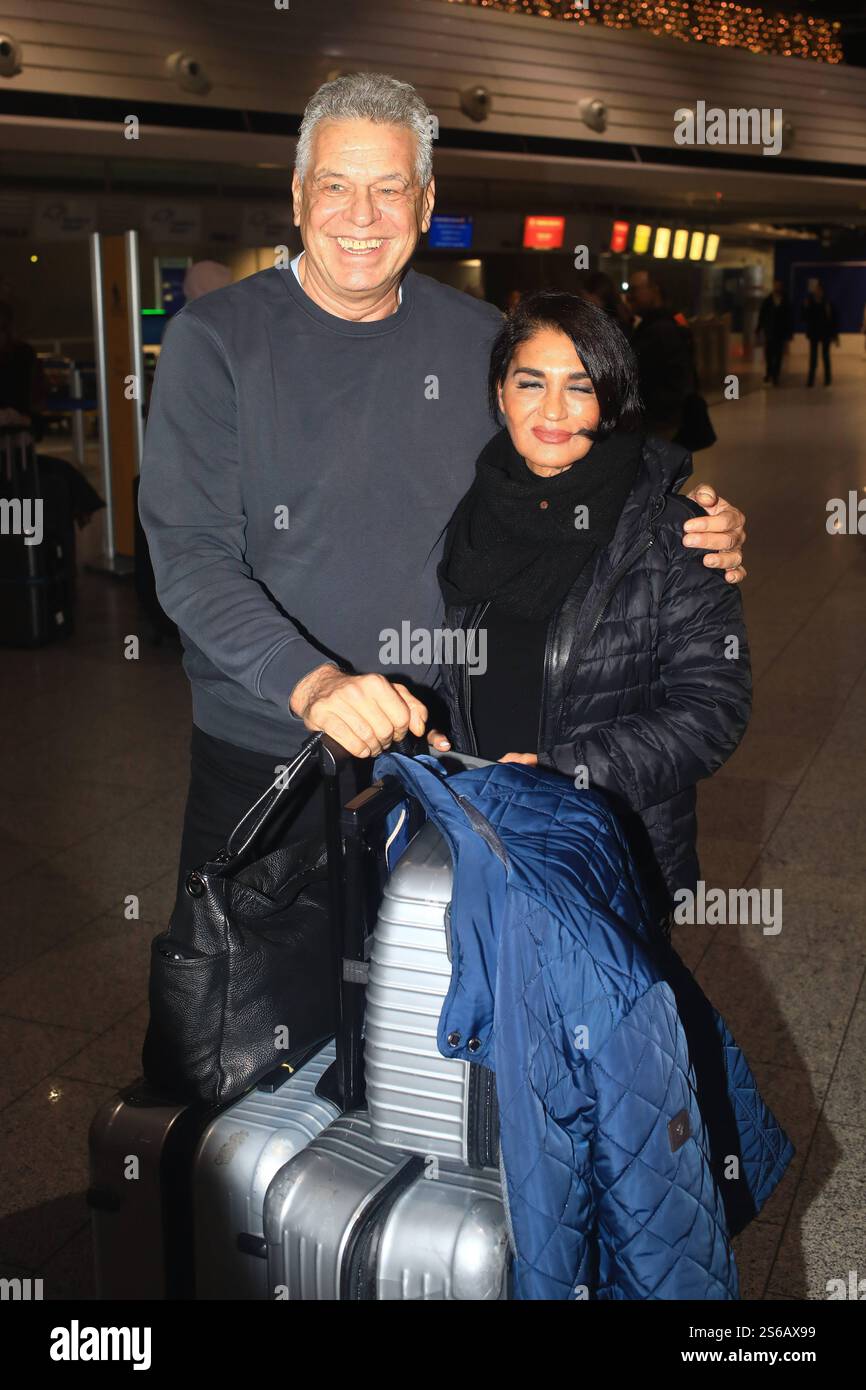 Abflug ins RTL - Dschungelcamp 2025 Frankfurt/Main, 15.1.2025 Jürgen ...