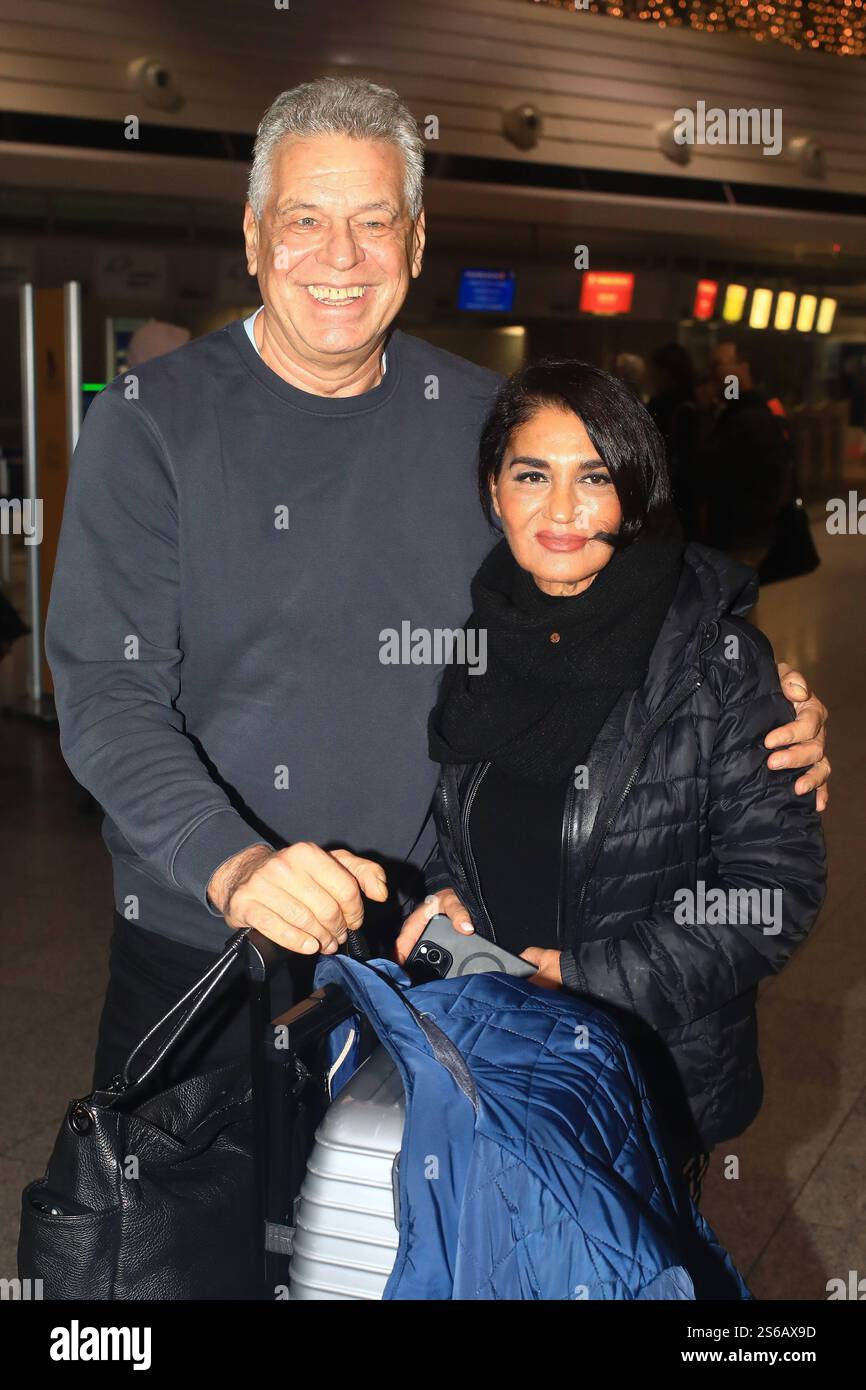 Abflug ins RTL - Dschungelcamp 2025 Frankfurt/Main, 15.1.2025 Jürgen ...