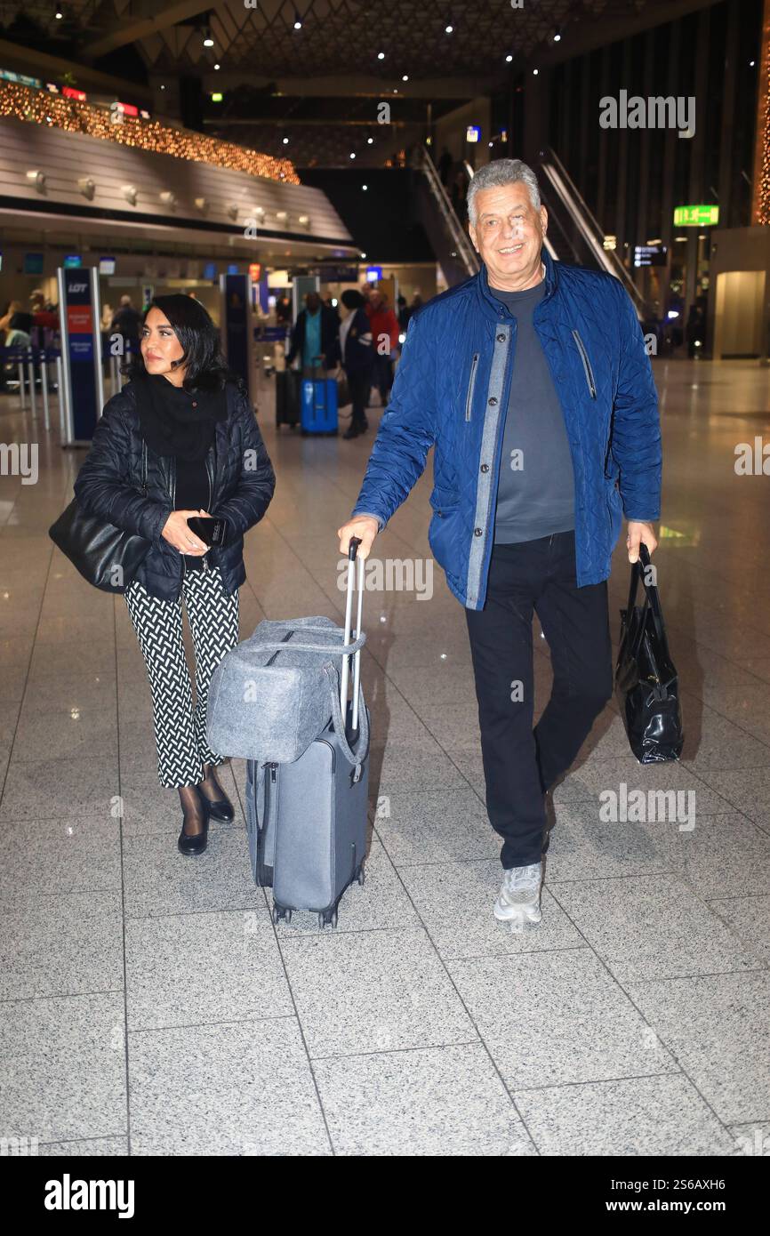 Abflug ins RTL - Dschungelcamp 2025 Frankfurt/Main, 15.1.2025 Jürgen ...