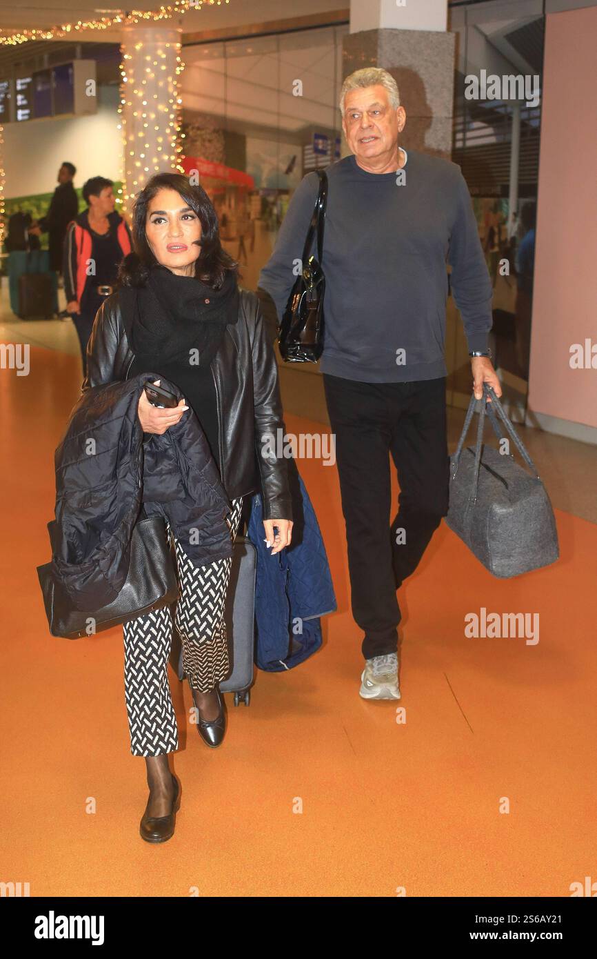 Abflug ins RTL - Dschungelcamp 2025 Frankfurt/Main, 15.1.2025 Jürgen ...