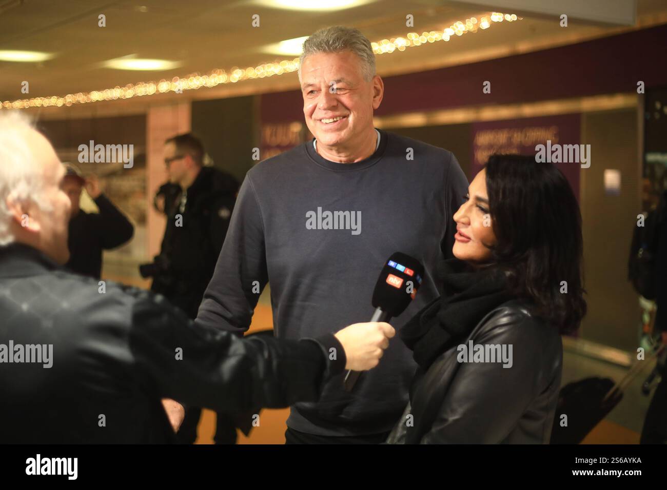 Abflug ins RTL - Dschungelcamp 2025 Frankfurt/Main, 15.1.2025 Jürgen ...