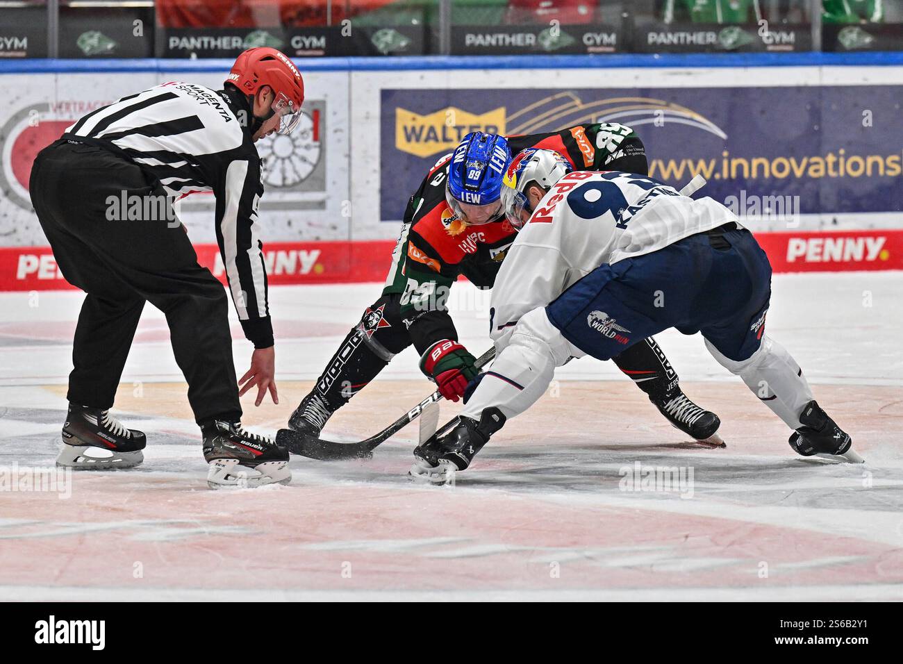 Augsburg, Deutschland. 16th Jan, 2025. bully zwischen Mark ZENGERLE ...