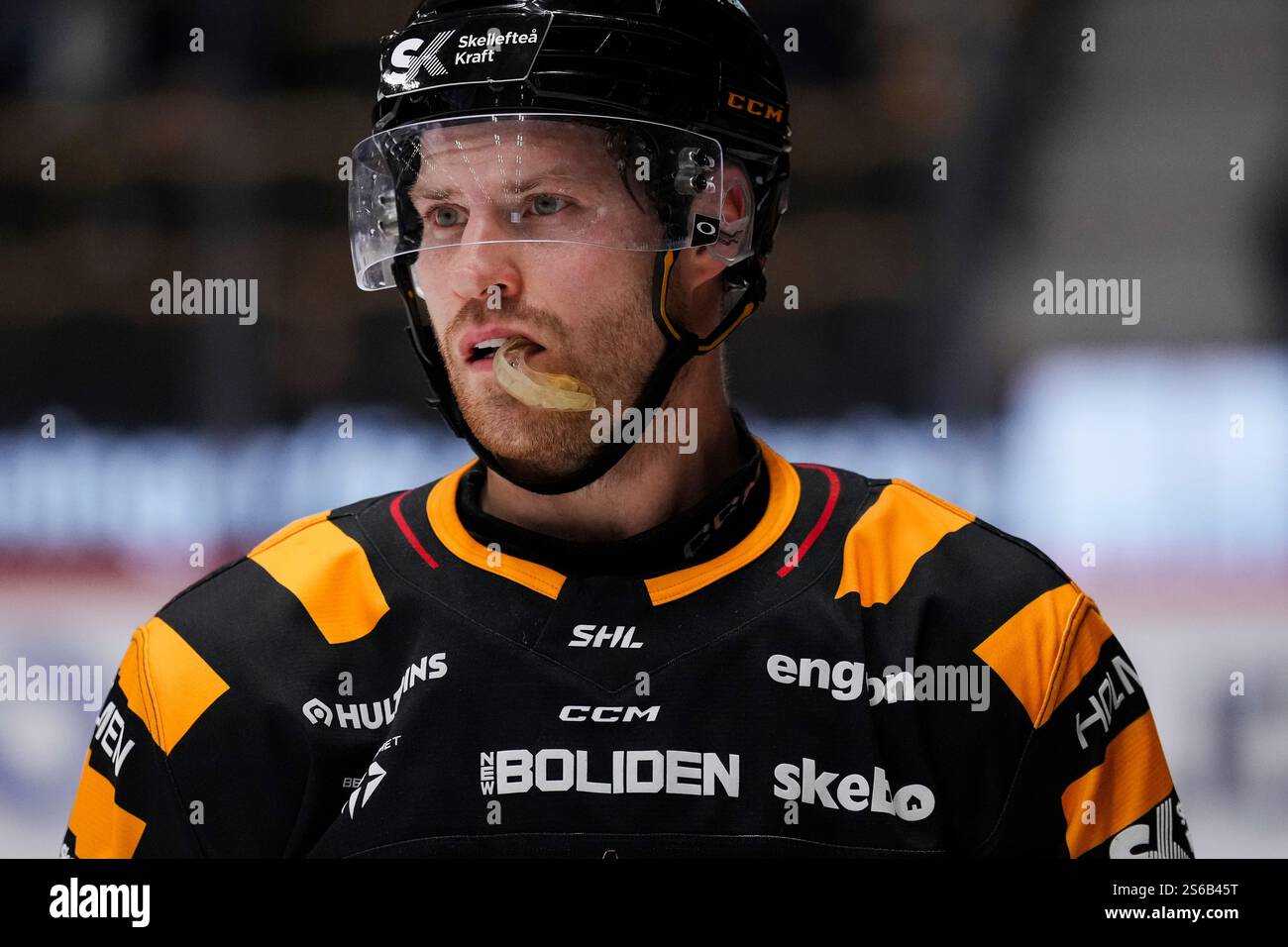 250116 Skellefteås Oscar Lindberg under ishockeymatchen i SHL mellan ...