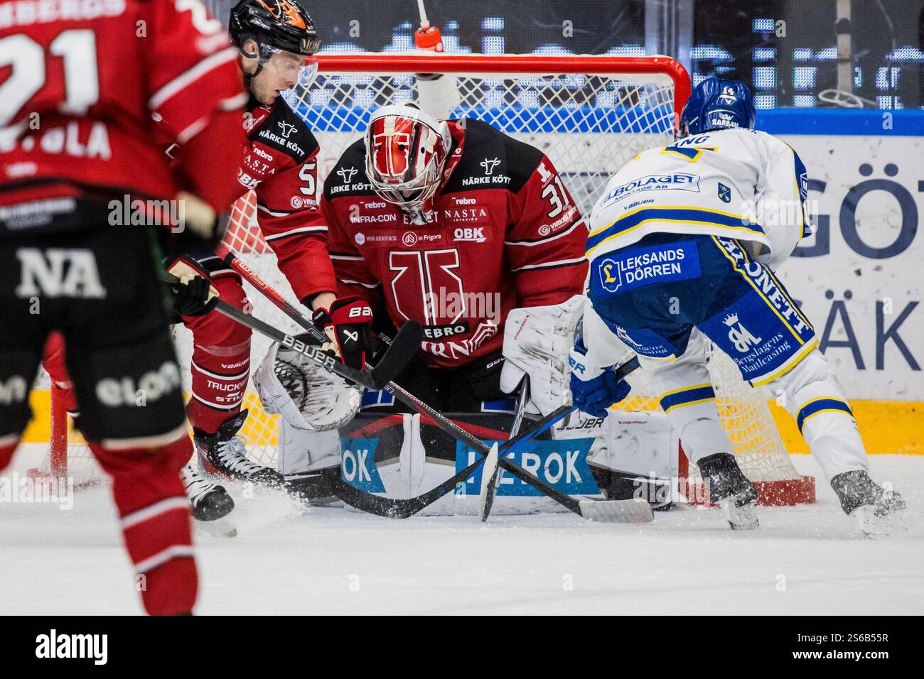 Leksand, Sverige. 16th Jan, 2025. 250116 Örebros målvakt Jonas Arntzen under ishockeymatchen i ...