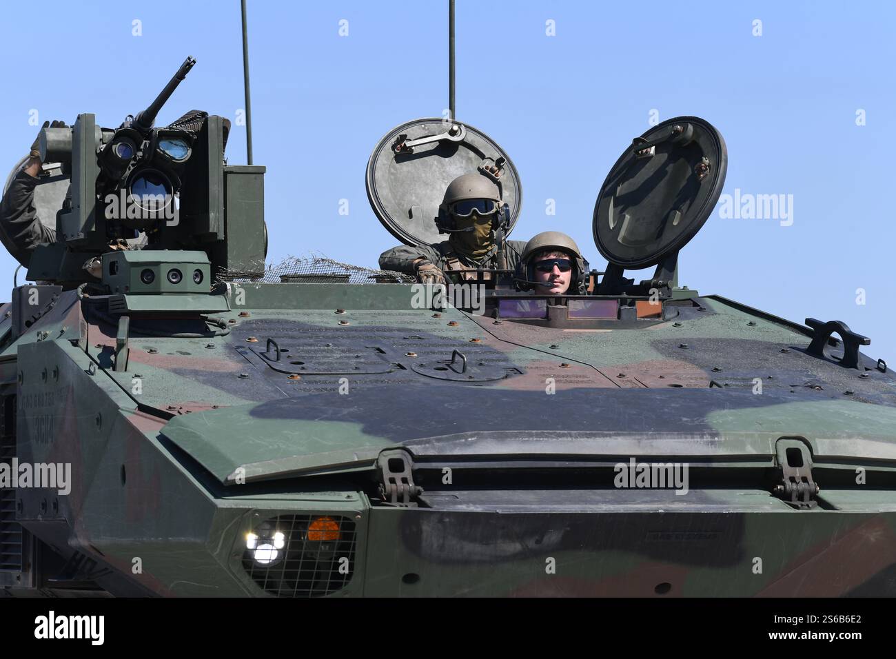 Combat vehicle hi-res stock photography and images - Alamy