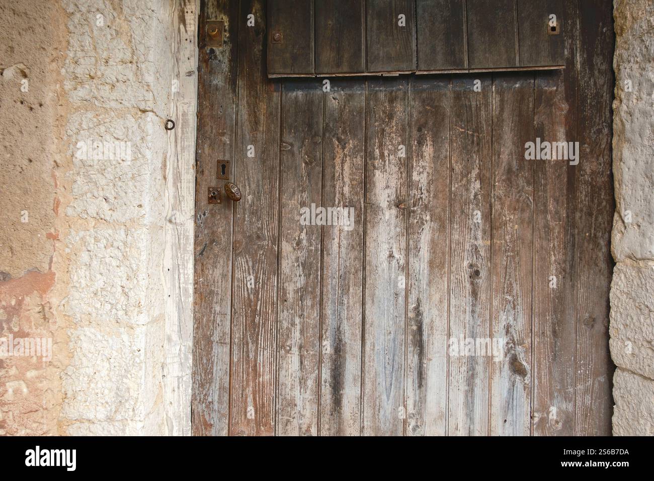 Weathered wood exterior hi-res stock photography and images - Alamy
