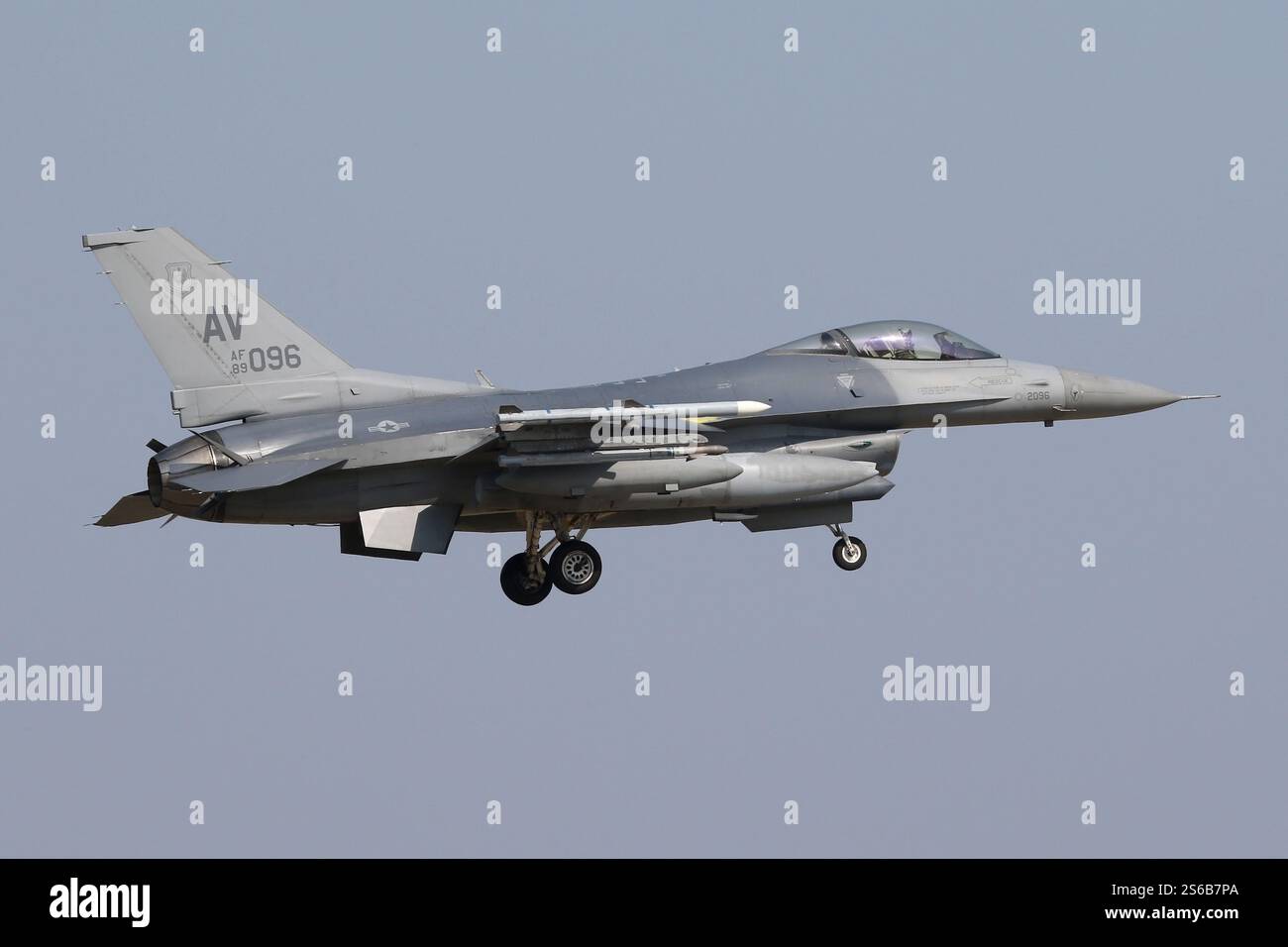 Lockheed Martin F-16C block 40 from the 31st Fighter Wing landing at ...