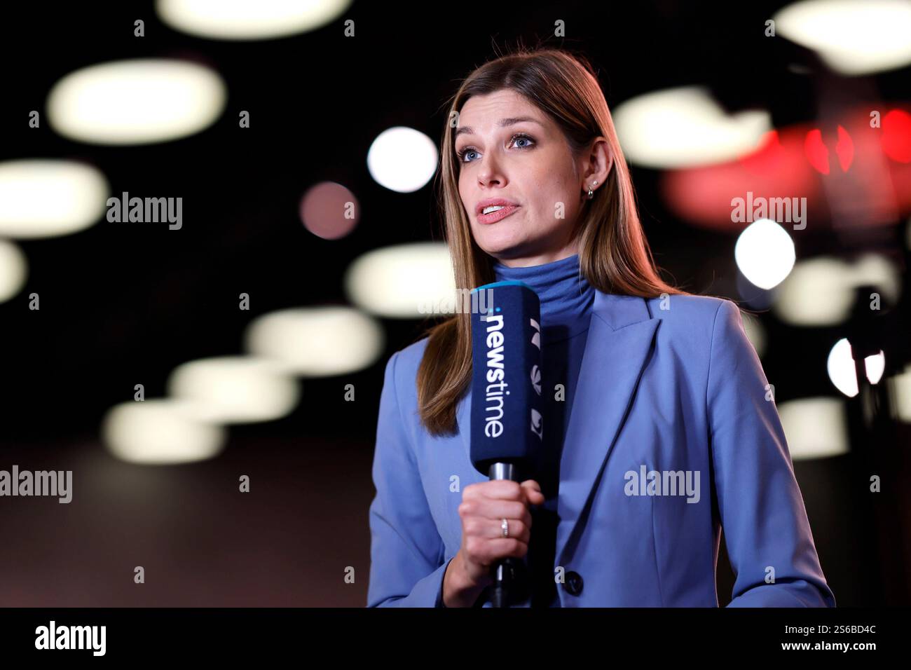 Reporterin Franziska Troger auf dem Bundesparteitag der Partei Bündnis ...