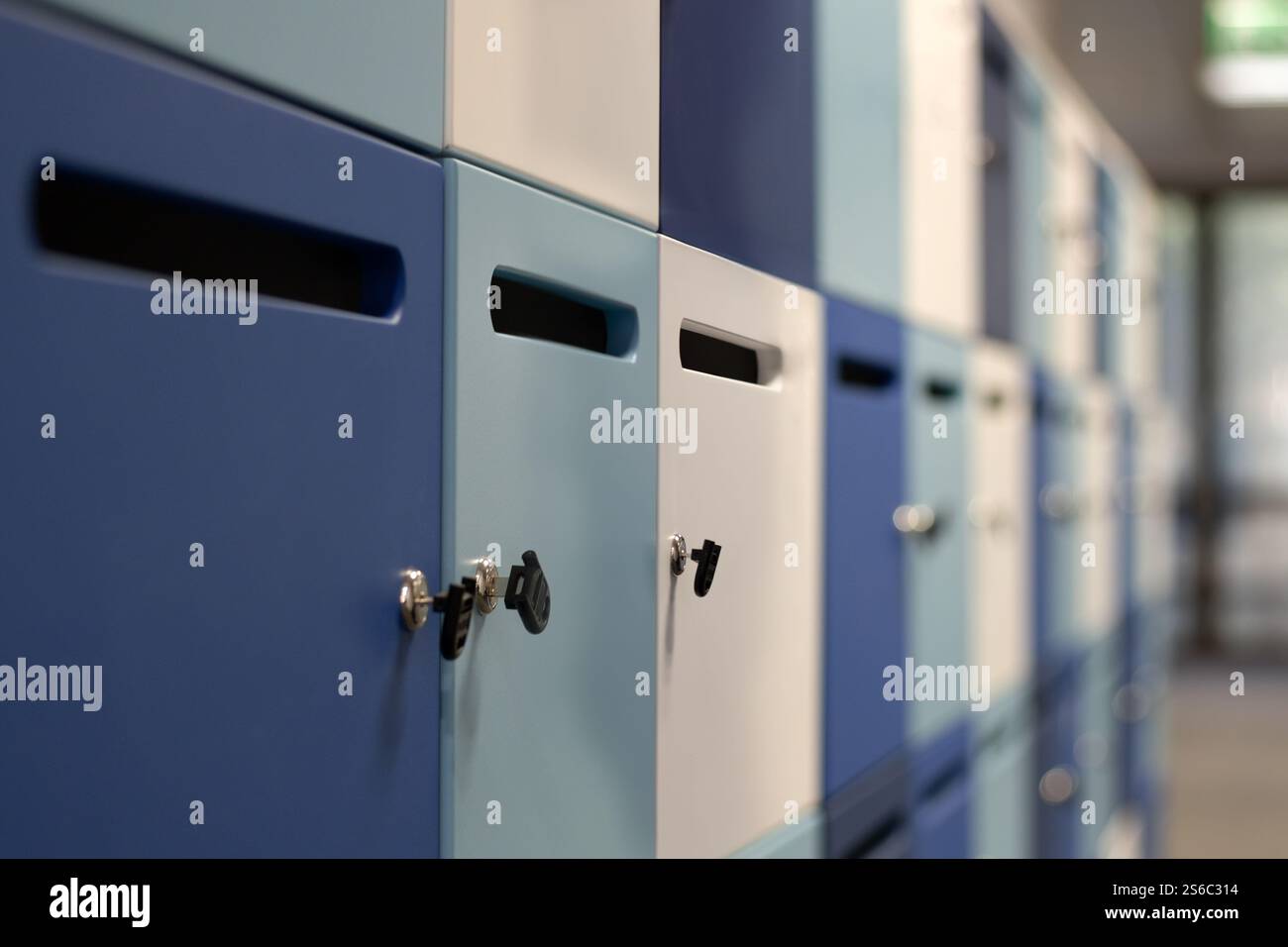 Entry lockers hi-res stock photography and images - Alamy