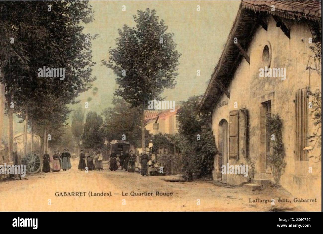 Gabarret (Landes) - Quartier rouge 1 Stock Photo - Alamy