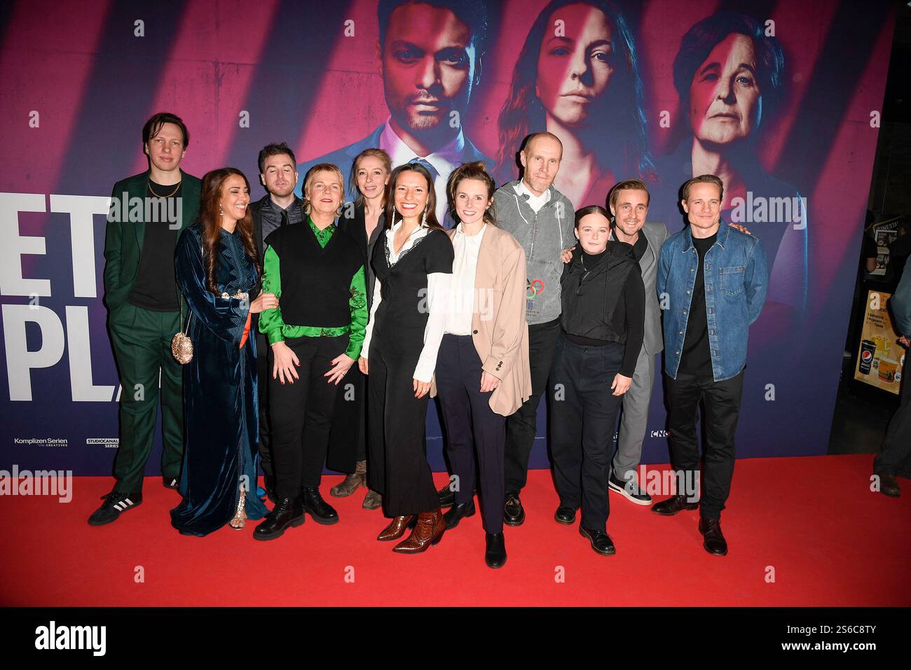 Alexander Lindh, Meryem Moutaoukkil, Konstantin Bock, Cordula Stratmann ...