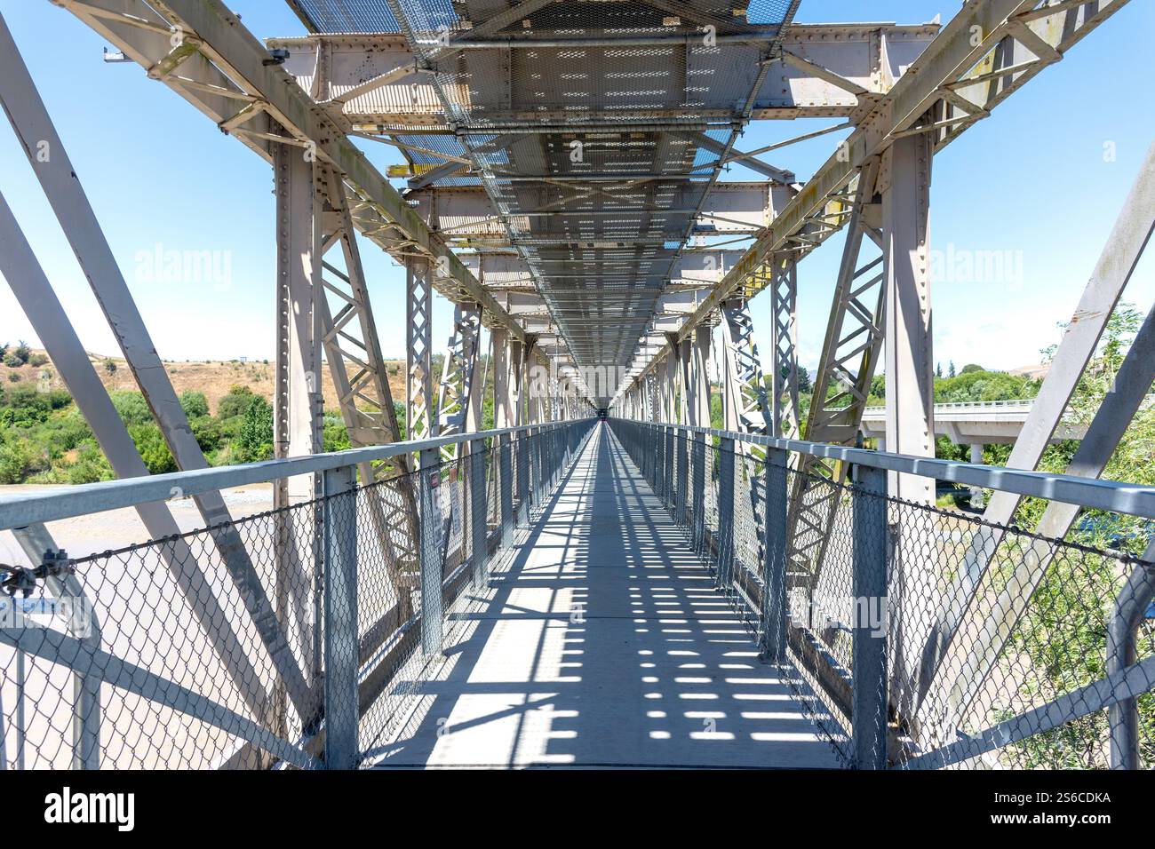 Historic Road Rail Bridge over River Awatere, State Highway 1, Seddon ...