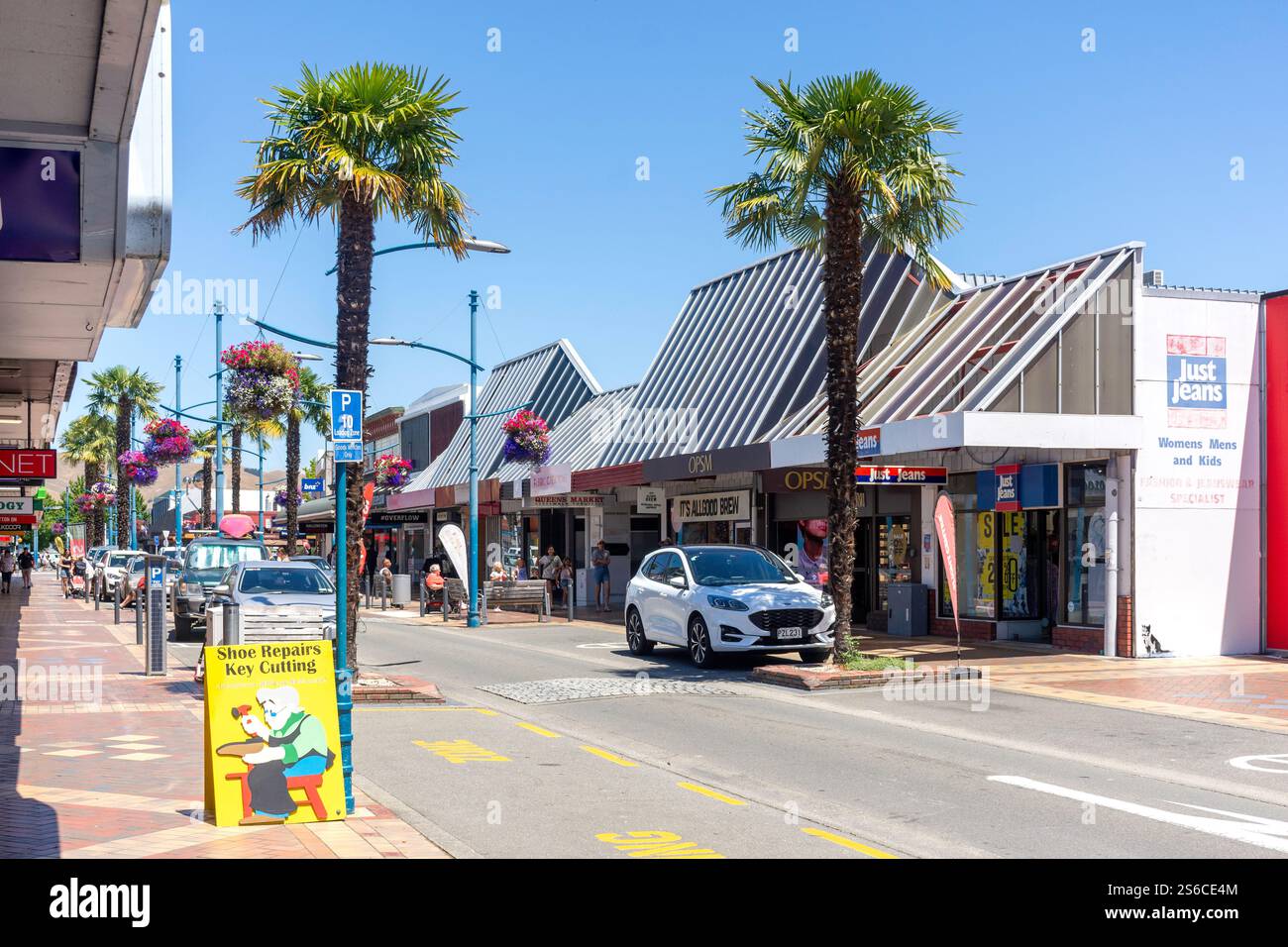 Market street palms shops shopping blenheim town towns downtown hi-res ...