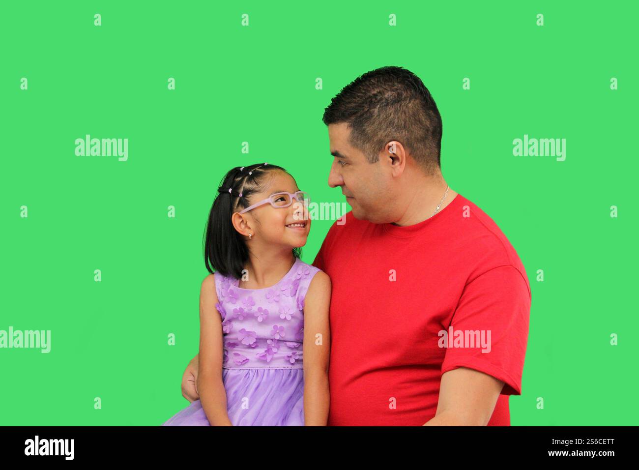 Divorced single dad with his brunette Latin daughter dressed in a ...