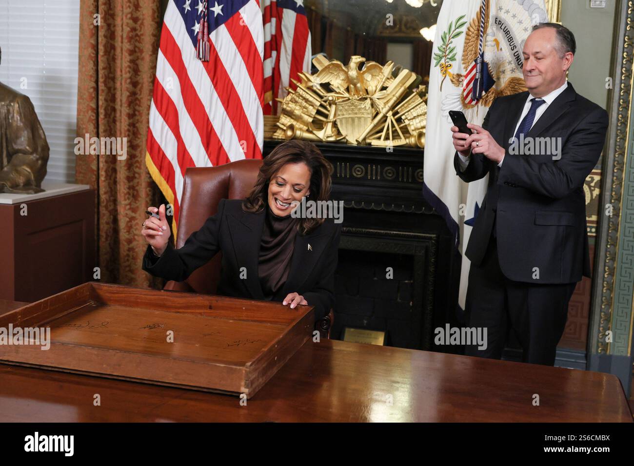 Washington DC. US, January 16, 2025 Vice President Kamala Harris takes ...